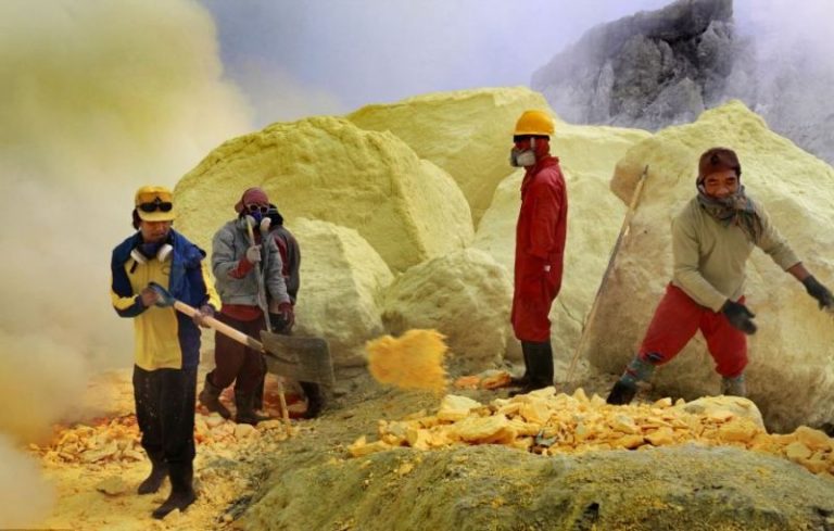 Sulfur (S): Properties & Uses – StudiousGuy