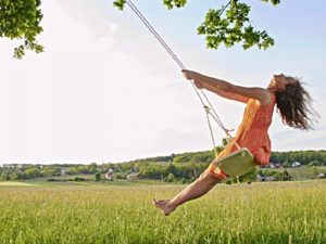 10 Oscillatory Motion Examples in Real Life – StudiousGuy