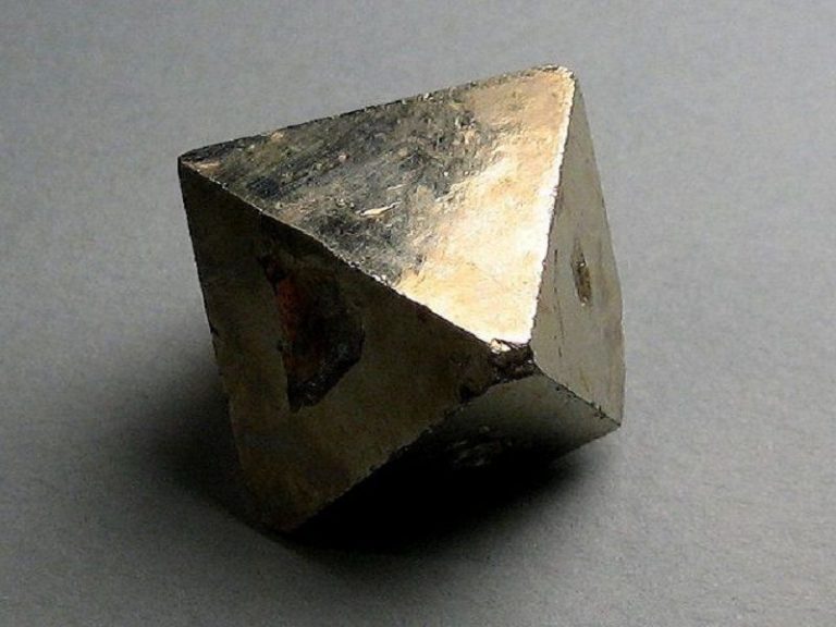 5 Octahedron Examples in Real Life – StudiousGuy