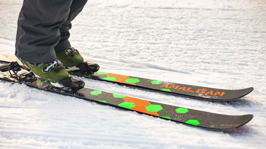 17 Parallel Lines Examples in Real Life – StudiousGuy