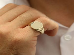 18 Octagon Examples in Real Life – StudiousGuy